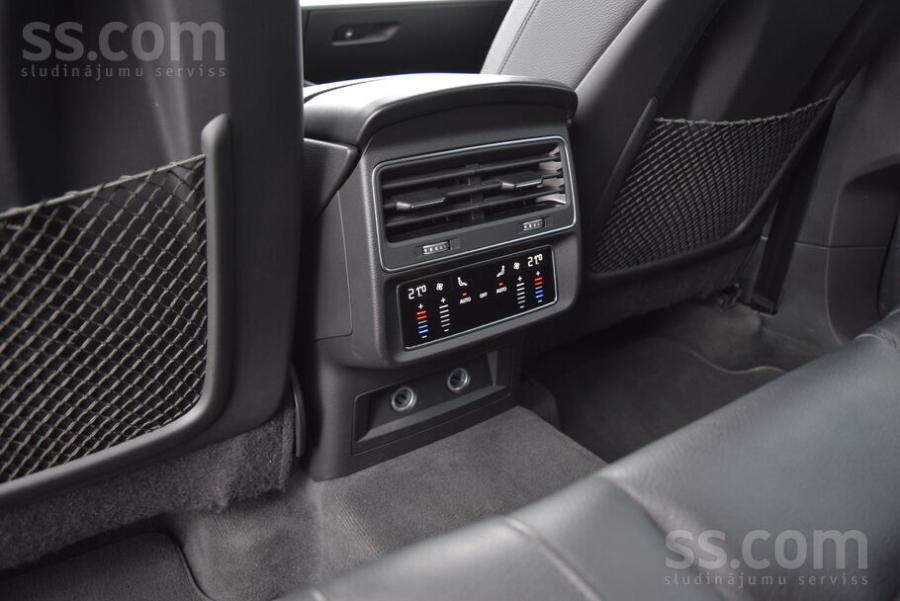 Black Audi Q7 2022 in Riga, with an engine capacity of 3.00 L and mileage of 107 thousand km for 34900 €, photo 15 on AUTOMOTO.COM.LV