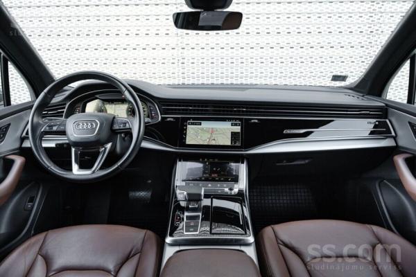 Black Audi Q7 2022 in Riga, with an engine capacity of 3.00 L and mileage of 95 thousand km for 41900 €, photo 6 on AUTOMOTO.COM.LV