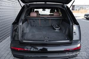 Black Audi Q7 2022 in Riga, with an engine capacity of 3.00 L and mileage of 95 thousand km for 41900 €, photo 28 on AUTOMOTO.COM.LV