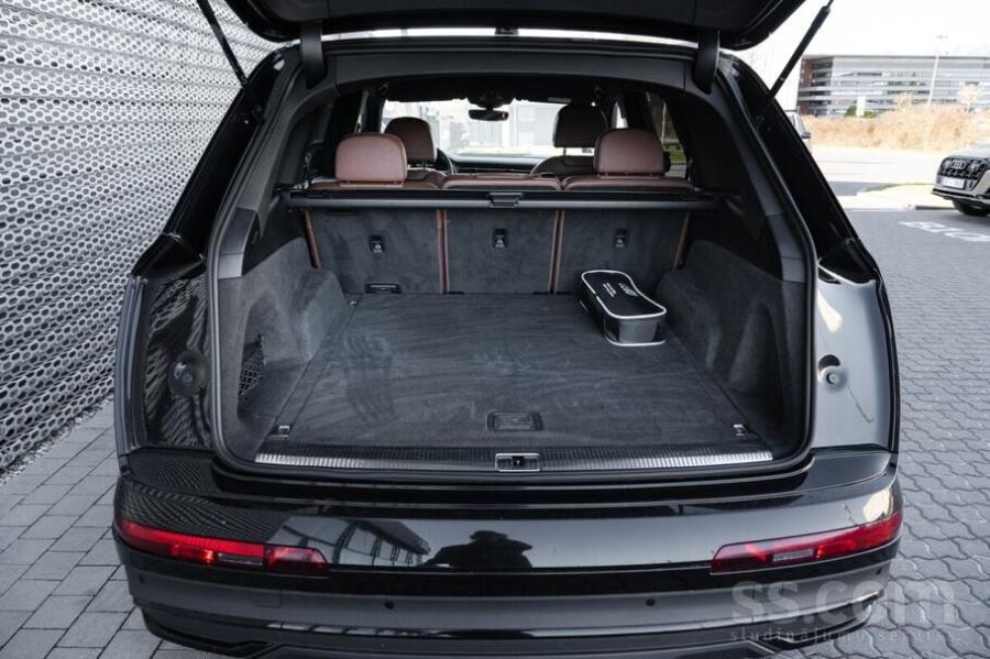 Black Audi Q7 2022 in Riga, with an engine capacity of 3.00 L and mileage of 95 thousand km for 41900 €, photo 28 on AUTOMOTO.COM.LV