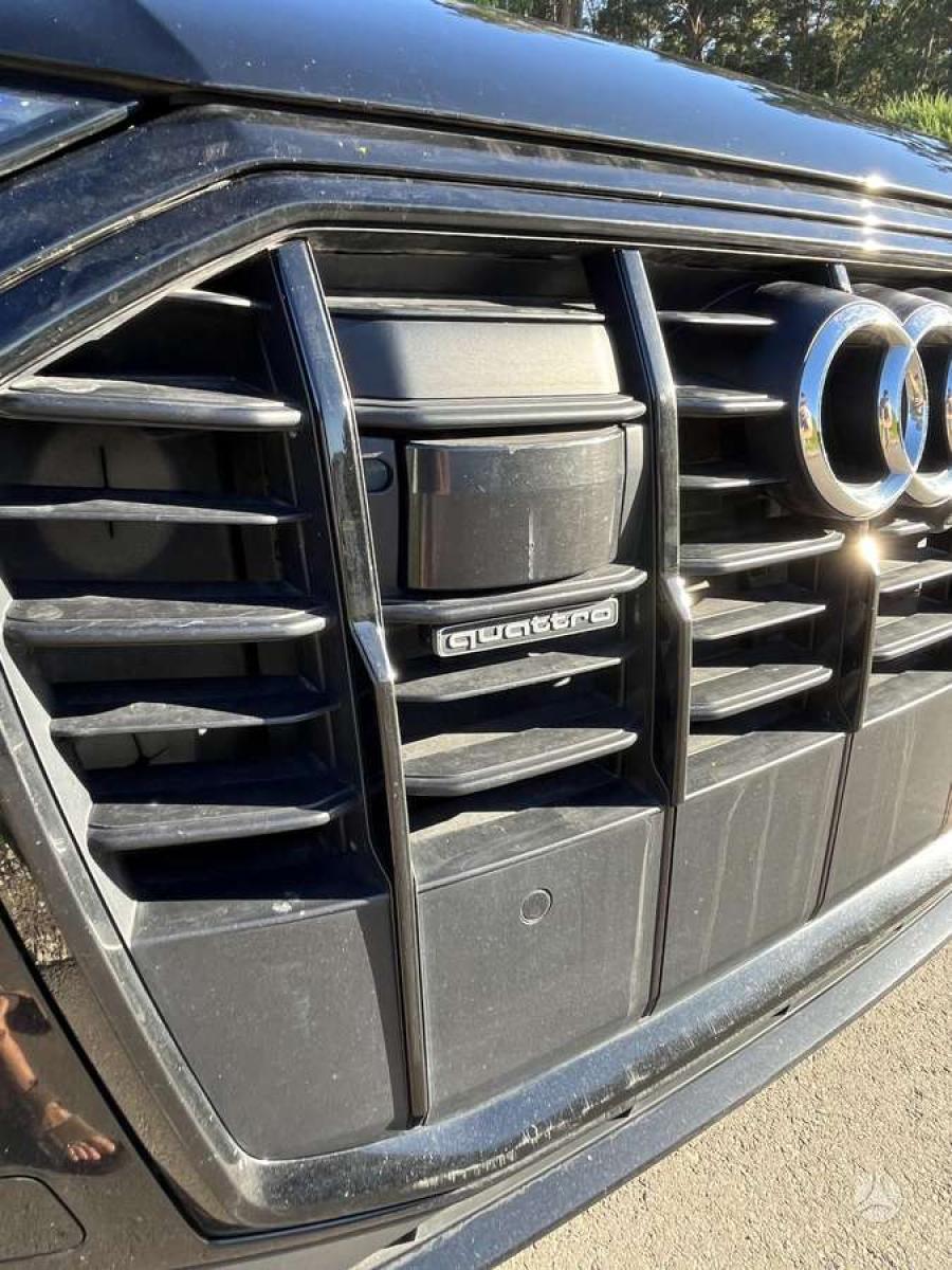 Melns Audi Q7 2022 Alīta, ar dzinēja tilpumu 3.00 L un nobraukumu 121 tūkst. km par 23500 €, foto 8 vietnē AUTOMOTO.COM.LV