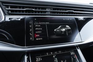 Черный Ауди Ку 7 2022 в Марупе, объемом двигателя 3.00 л и пробегом 95 тыс. км за 39490 €, фото 19 на AUTOMOTO.COM.LV