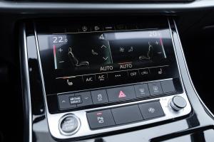Черный Ауди Ку 7 2022 в Марупе, объемом двигателя 3.00 л и пробегом 95 тыс. км за 39490 €, фото 24 на AUTOMOTO.COM.LV