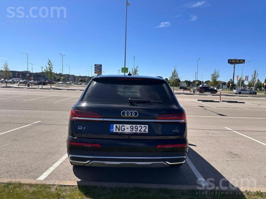Melns Audi Q7 2022 Rīga, ar dzinēja tilpumu 3.00 L un nobraukumu 94 tūkst. km par 39900 €, foto 4 vietnē AUTOMOTO.COM.LV