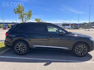 Melns Audi Q7 2022 Rīga, ar dzinēja tilpumu 3.00 L un nobraukumu 94 tūkst. km par 39900 €, foto 6 vietnē AUTOMOTO.COM.LV