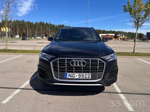 Black Audi Q7 2022 in Riga, with an engine capacity of 3.00 L and mileage of 94 thousand km for 39900 €, photo 6 on AUTOMOTO.COM.LV
