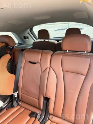 Black Audi Q7 2022 in Riga, with an engine capacity of 3.00 L and mileage of 91 thousand km for 38500 €, photo 15 on AUTOMOTO.COM.LV