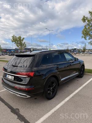 Black Audi Q7 2022 in Riga, with an engine capacity of 3.00 L and mileage of 91 thousand km for 38500 €, photo 20 on AUTOMOTO.COM.LV