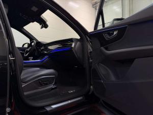 Black Audi Q7 2022 in Vilnius, with an engine capacity of 3.00 L and mileage of 80 thousand km for 48990 €, photo 18 on AUTOMOTO.COM.LV