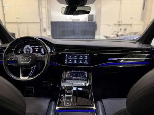 Black Audi Q7 2022 in Vilnius, with an engine capacity of 3.00 L and mileage of 80 thousand km for 48990 €, photo 20 on AUTOMOTO.COM.LV