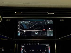 Black Audi Q7 2022 in Vilnius, with an engine capacity of 3.00 L and mileage of 80 thousand km for 48990 €, photo 27 on AUTOMOTO.COM.LV