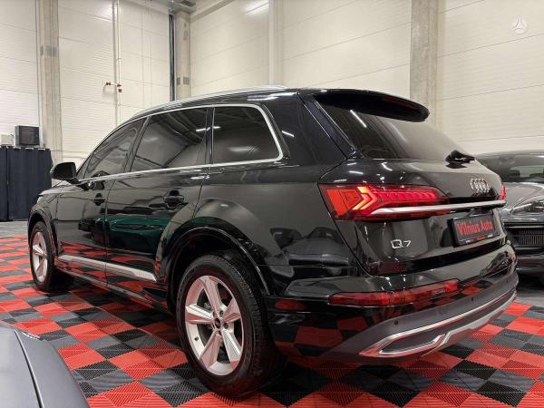 Melns Audi Q7 2022 Viļņa, ar dzinēja tilpumu 3.00 L un nobraukumu 146 tūkst. km par 38990 €, foto 6 vietnē AUTOMOTO.COM.LV