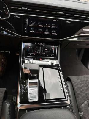 Black Audi Q7 2022 in Vilnius, with an engine capacity of 3.00 L and mileage of 96 thousand km for 46550 €, photo 4 on AUTOMOTO.COM.LV
