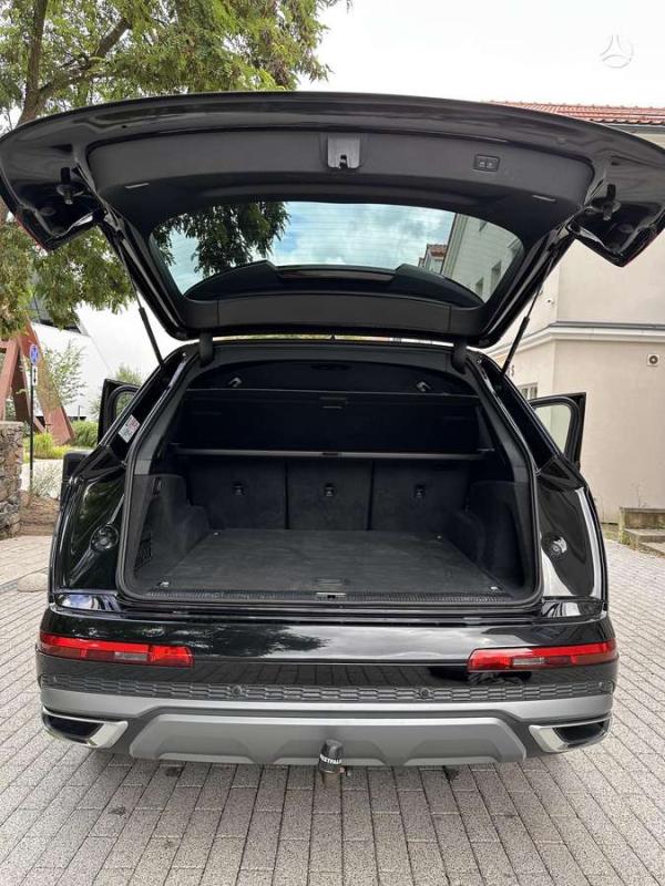 Melns Audi Q7 2022 Viļņa, ar dzinēja tilpumu 3.00 L un nobraukumu 96 tūkst. km par 46550 €, foto 4 vietnē AUTOMOTO.COM.LV