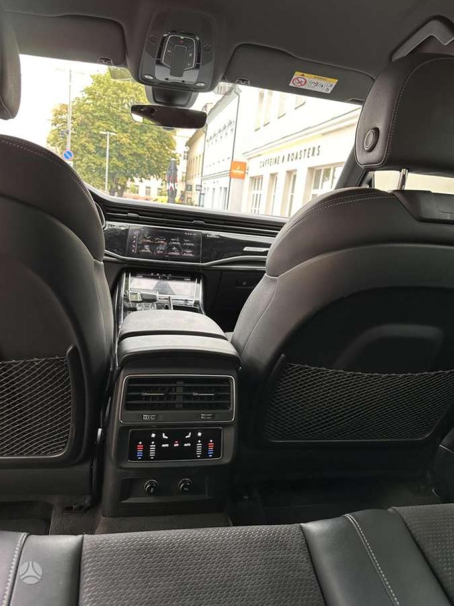 Black Audi Q7 2022 in Vilnius, with an engine capacity of 3.00 L and mileage of 96 thousand km for 46550 €, photo 10 on AUTOMOTO.COM.LV