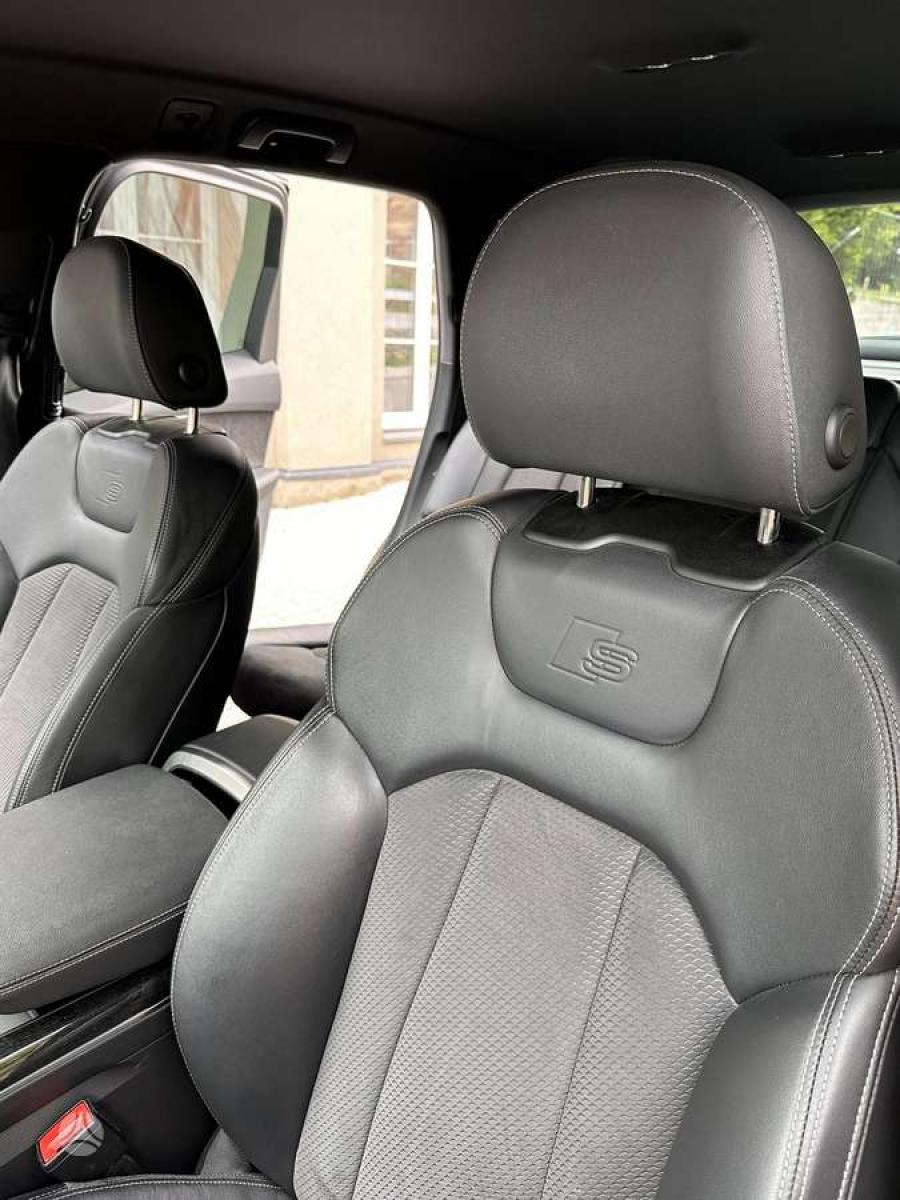 Black Audi Q7 2022 in Vilnius, with an engine capacity of 3.00 L and mileage of 96 thousand km for 46550 €, photo 15 on AUTOMOTO.COM.LV