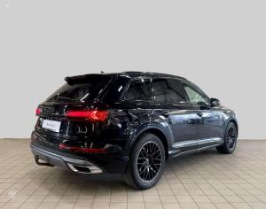 Black Audi Q7 2022 in Kaunas, with an engine capacity of 3.00 L and mileage of 114 thousand km for 45900 €, photo 5 on AUTOMOTO.COM.LV