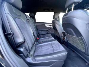 Black Audi Q7 2022 in Kaunas, with an engine capacity of 3.00 L and mileage of 114 thousand km for 45900 €, photo 8 on AUTOMOTO.COM.LV