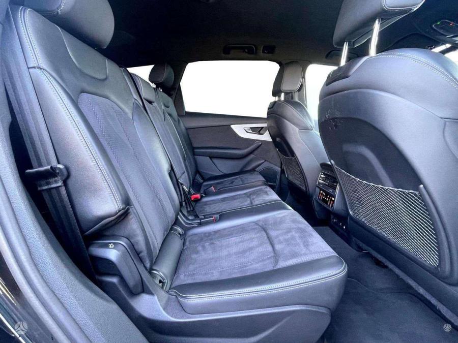 Black Audi Q7 2022 in Kaunas, with an engine capacity of 3.00 L and mileage of 114 thousand km for 45900 €, photo 8 on AUTOMOTO.COM.LV