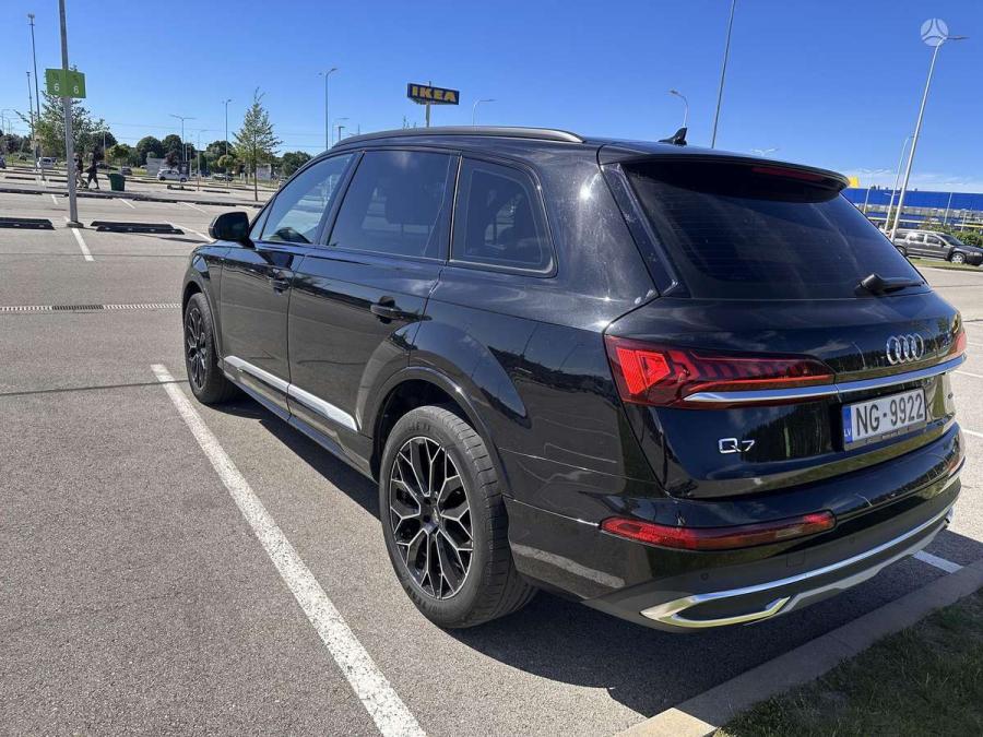 Melns Audi Q7 2022 Rīga, ar dzinēja tilpumu 3.00 L un nobraukumu 95 tūkst. km par 41500 €, foto 3 vietnē AUTOMOTO.COM.LV