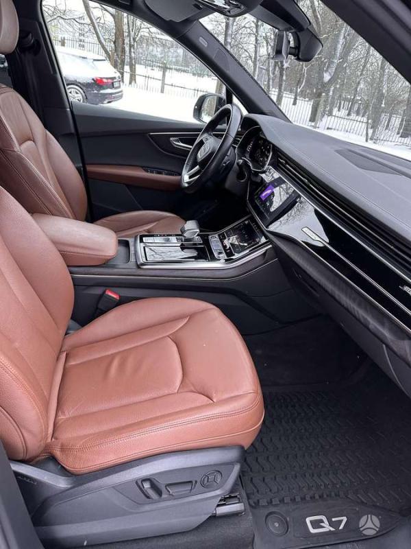 Черный Ауди Ку 7 2022 в Рига, объемом двигателя 3.00 л и пробегом 95 тыс. км за 41500 €, фото 5 на AUTOMOTO.COM.LV