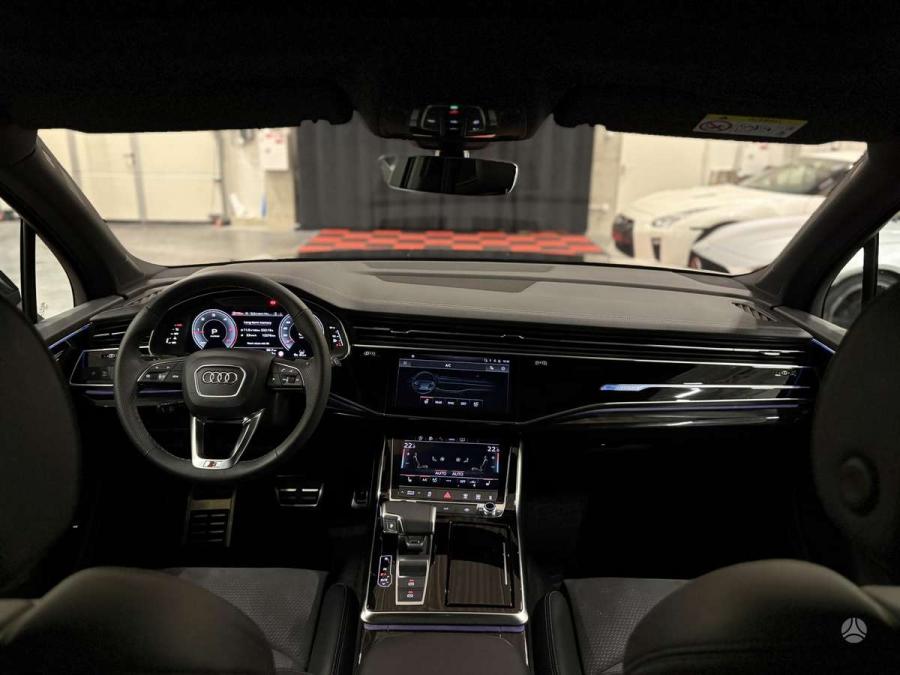 Melns Audi Q7 2023 Viļņa, ar dzinēja tilpumu 2.99 L un nobraukumu 12 tūkst. km par 65000 €, foto 19 vietnē AUTOMOTO.COM.LV