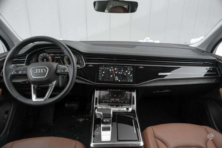Black Audi Q7 2023 in Vilnius, with an engine capacity of 3.00 L and mileage of 57 thousand km for 48400 €, photo 12 on AUTOMOTO.COM.LV
