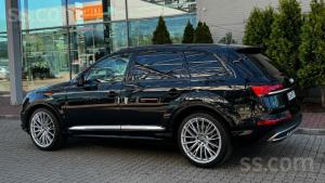 Melns Audi Q7 2023 Rīga, ar dzinēja tilpumu 3.00 L un nobraukumu 90 tūkst. km par 44900 €, foto 3 vietnē AUTOMOTO.COM.LV