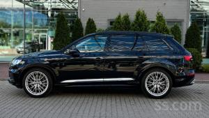 Melns Audi Q7 2023 Rīga, ar dzinēja tilpumu 3.00 L un nobraukumu 90 tūkst. km par 44900 €, foto 7 vietnē AUTOMOTO.COM.LV