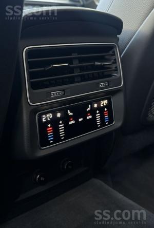 Melns Audi Q7 2023 Rīga, ar dzinēja tilpumu 3.00 L un nobraukumu 90 tūkst. km par 44900 €, foto 16 vietnē AUTOMOTO.COM.LV