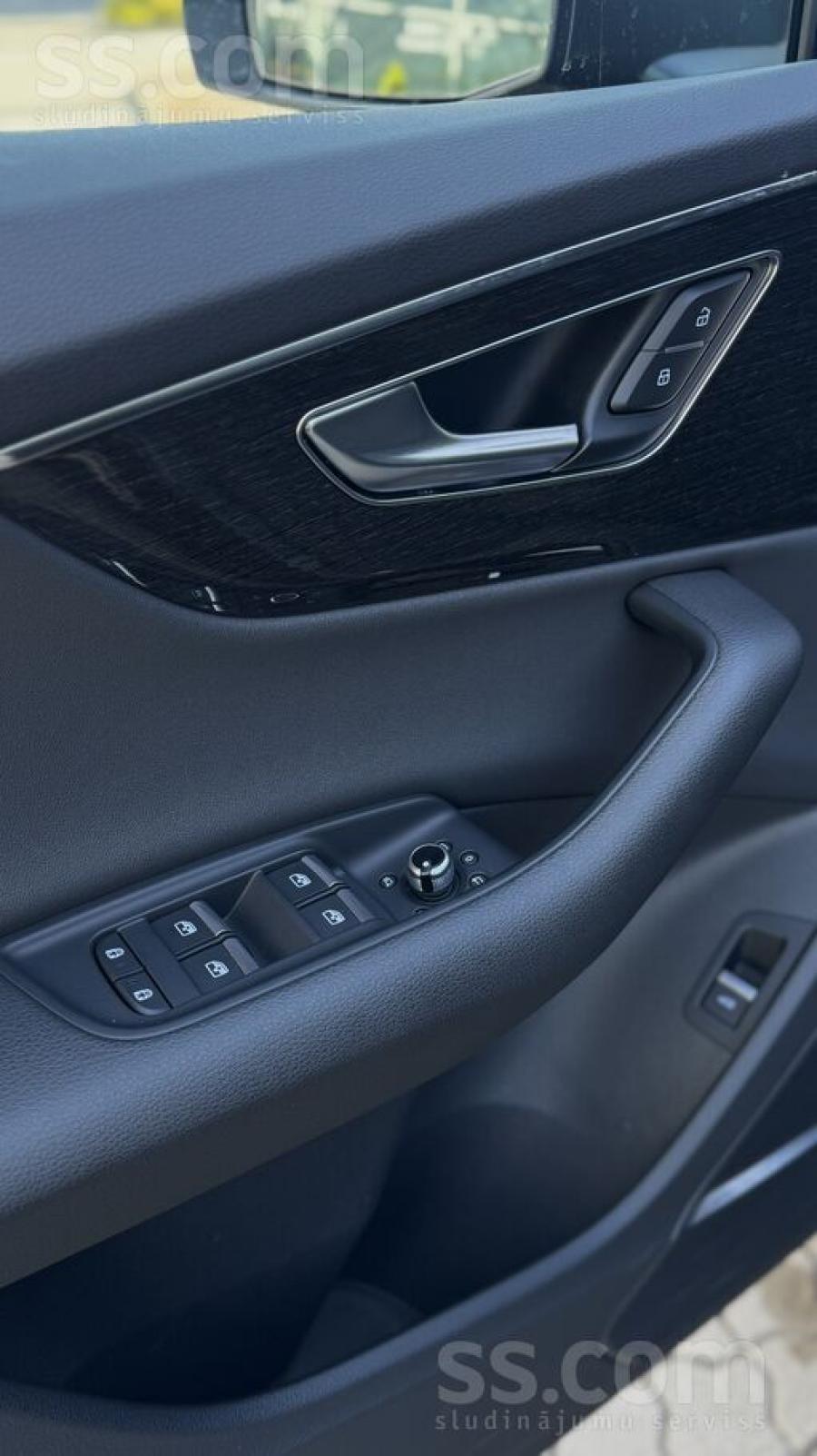 Melns Audi Q7 2023 Rīga, ar dzinēja tilpumu 3.00 L un nobraukumu 90 tūkst. km par 44900 €, foto 17 vietnē AUTOMOTO.COM.LV