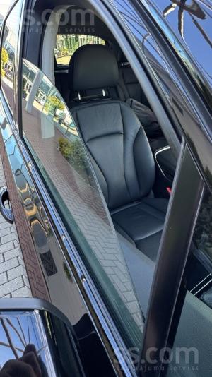 Melns Audi Q7 2023 Rīga, ar dzinēja tilpumu 3.00 L un nobraukumu 90 tūkst. km par 44900 €, foto 25 vietnē AUTOMOTO.COM.LV