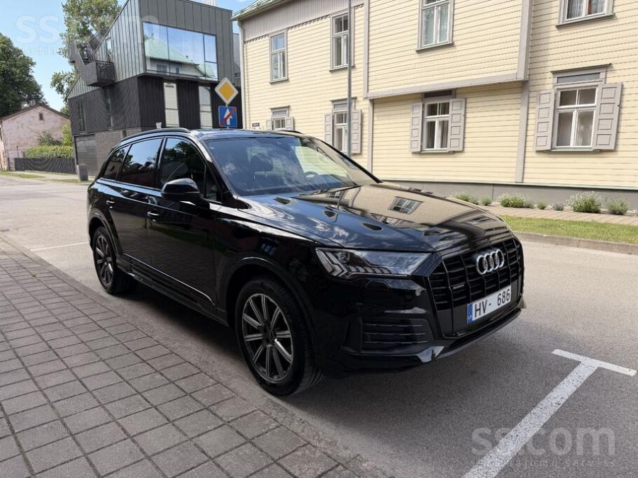 Black Audi Q7 2023 in Riga, with an engine capacity of 3.00 L and mileage of 39 thousand km for 47500 €, photo 5 on AUTOMOTO.COM.LV