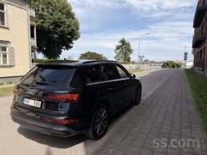 Black Audi Q7 2023 in Riga, with an engine capacity of 3.00 L and mileage of 39 thousand km for 47500 €, photo 6 on AUTOMOTO.COM.LV