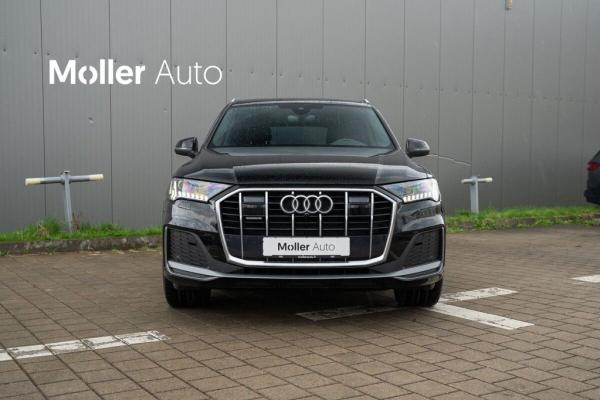 Black Audi Q7 2023 in Vilnius, with an engine capacity of 3.00 L and mileage of 68 thousand km for 52000 €, photo 4 on AUTOMOTO.COM.LV