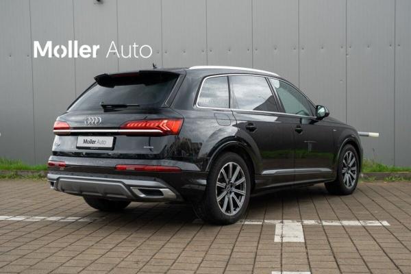 Black Audi Q7 2023 in Vilnius, with an engine capacity of 3.00 L and mileage of 68 thousand km for 52000 €, photo 6 on AUTOMOTO.COM.LV