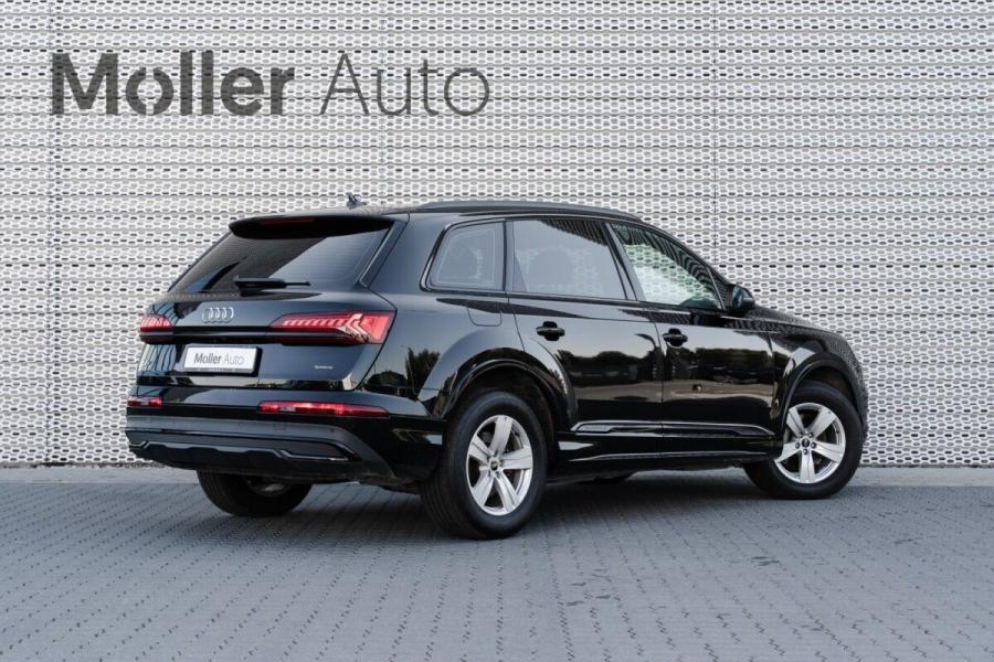 Melns Audi Q7 2023 Mārupe, ar dzinēja tilpumu 3.00 L un nobraukumu 127 tūkst. km par 38950 €, foto 5 vietnē AUTOMOTO.COM.LV