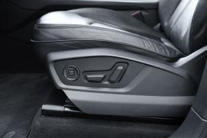 Melns Audi Q7 2023 Mārupe, ar dzinēja tilpumu 3.00 L un nobraukumu 127 tūkst. km par 38950 €, foto 8 vietnē AUTOMOTO.COM.LV