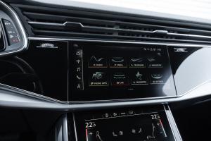Melns Audi Q7 2023 Mārupe, ar dzinēja tilpumu 3.00 L un nobraukumu 127 tūkst. km par 38950 €, foto 20 vietnē AUTOMOTO.COM.LV