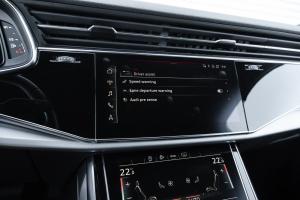 Melns Audi Q7 2023 Mārupe, ar dzinēja tilpumu 3.00 L un nobraukumu 127 tūkst. km par 38950 €, foto 24 vietnē AUTOMOTO.COM.LV