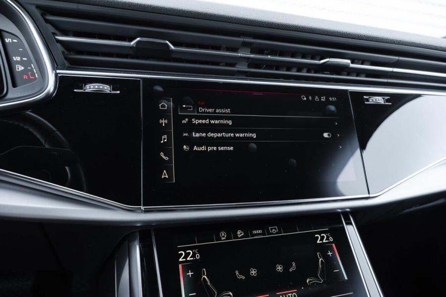 Melns Audi Q7 2023 Mārupe, ar dzinēja tilpumu 3.00 L un nobraukumu 127 tūkst. km par 38950 €, foto 24 vietnē AUTOMOTO.COM.LV