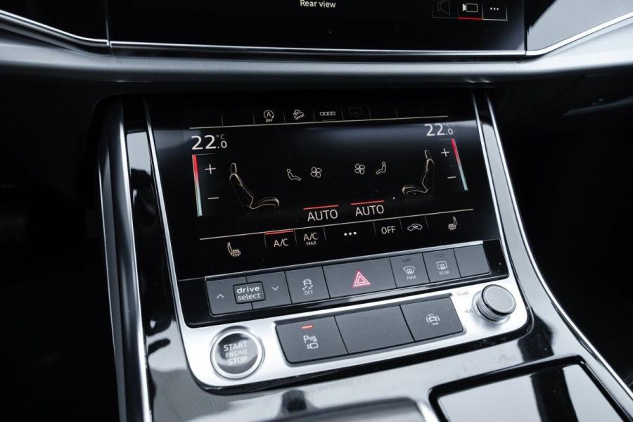 Melns Audi Q7 2023 Mārupe, ar dzinēja tilpumu 3.00 L un nobraukumu 127 tūkst. km par 38950 €, foto 28 vietnē AUTOMOTO.COM.LV