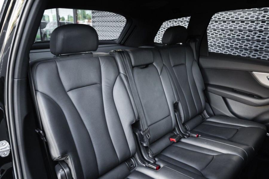 Melns Audi Q7 2023 Mārupe, ar dzinēja tilpumu 3.00 L un nobraukumu 127 tūkst. km par 38950 €, foto 31 vietnē AUTOMOTO.COM.LV