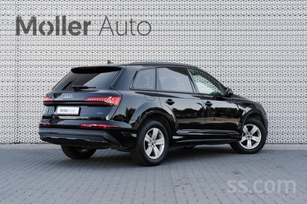 Black Audi Q7 2023 in Riga, with an engine capacity of 3.00 L and mileage of 127 thousand km for 38950 €, photo 4 on AUTOMOTO.COM.LV