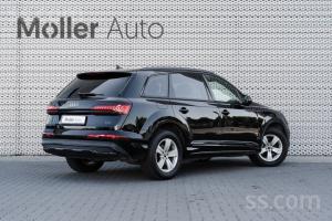 Black Audi Q7 2023 in Riga, with an engine capacity of 3.00 L and mileage of 127 thousand km for 38950 €, photo 5 on AUTOMOTO.COM.LV