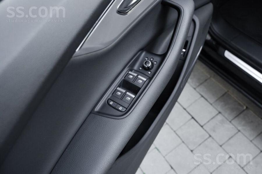 Black Audi Q7 2023 in Riga, with an engine capacity of 3.00 L and mileage of 127 thousand km for 38950 €, photo 10 on AUTOMOTO.COM.LV