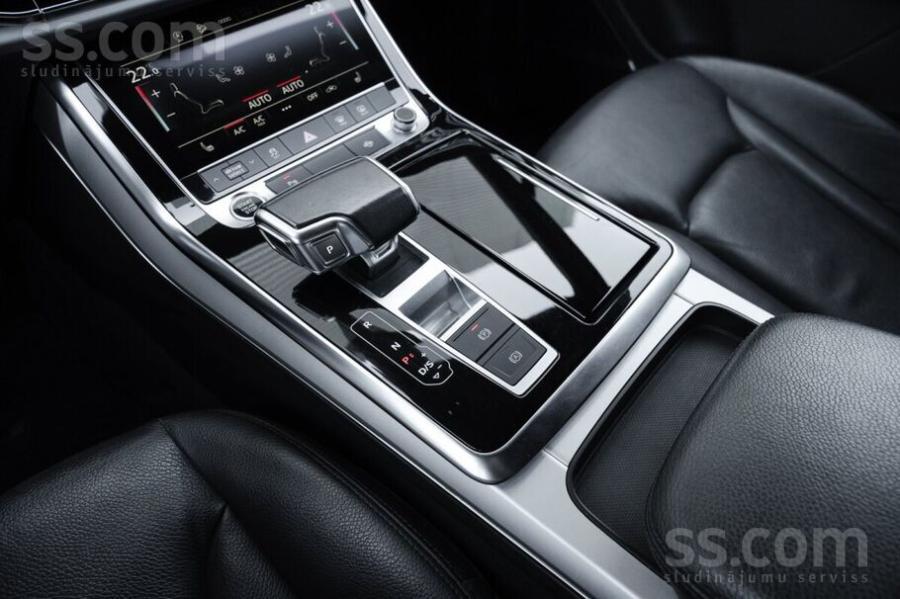 Black Audi Q7 2023 in Riga, with an engine capacity of 3.00 L and mileage of 127 thousand km for 38950 €, photo 29 on AUTOMOTO.COM.LV