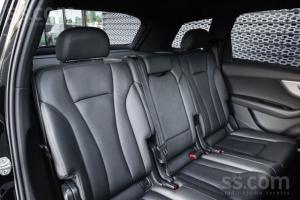 Black Audi Q7 2023 in Riga, with an engine capacity of 3.00 L and mileage of 127 thousand km for 38950 €, photo 31 on AUTOMOTO.COM.LV