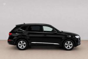 Black Audi Q7 2023 in Kaunas, with an engine capacity of 2.97 L and mileage of 48 thousand km for 48500 €, photo 4 on AUTOMOTO.COM.LV