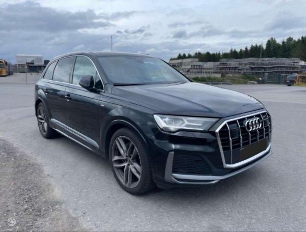 Melns Audi Q7 2023 Viļņa, ar dzinēja tilpumu 2.97 L un nobraukumu 150 tūkst. km par 41890 €, foto 3 vietnē AUTOMOTO.COM.LV